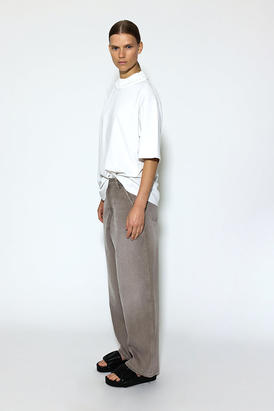 Greige Mid-Waist Denim Pants – GAUCHERE